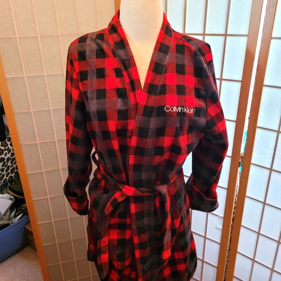 Calvin Klein | Intimates & Sleepwear | Calvin Klein Robe | Poshmark